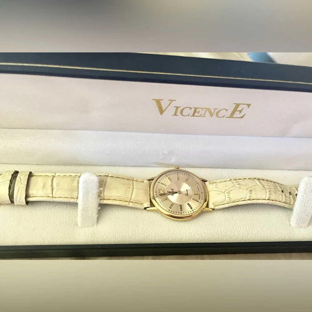 Vicence | Jewelry | Vintage 4k Gold Vicence Italy Ladies Watch | Poshmark